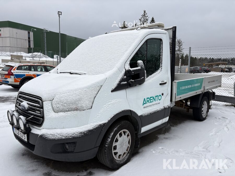 Prodaje se Ford Transit kamion s ravnom platformom < 3.5t na aukciji