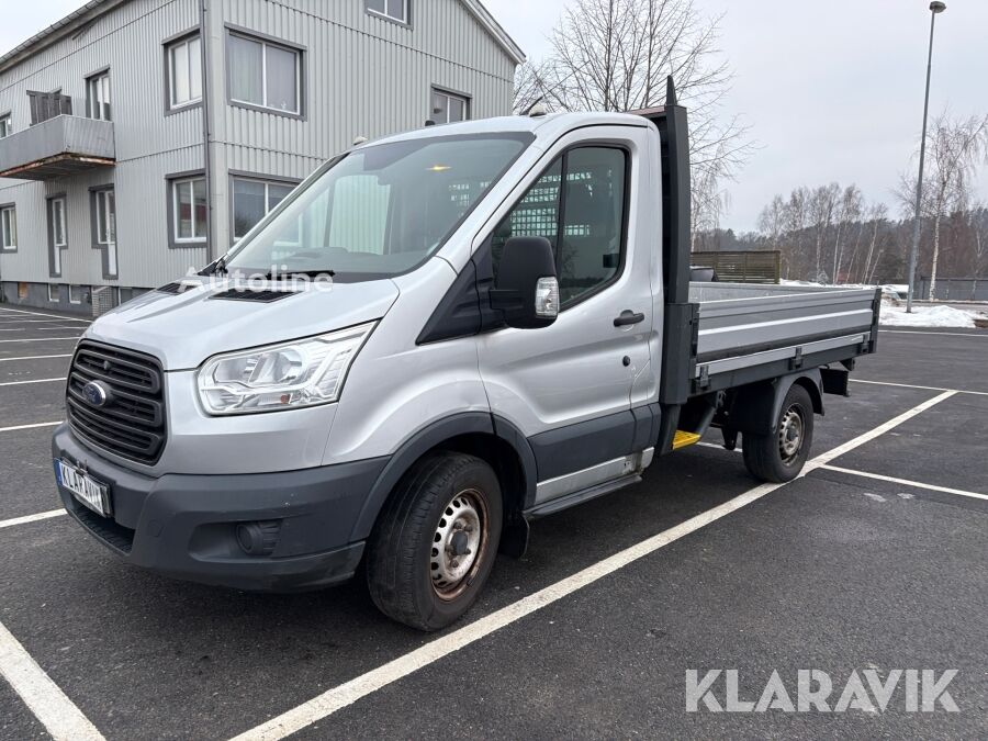 Prodaje se Ford Transit kamion s ravnom platformom < 3.5t na aukciji