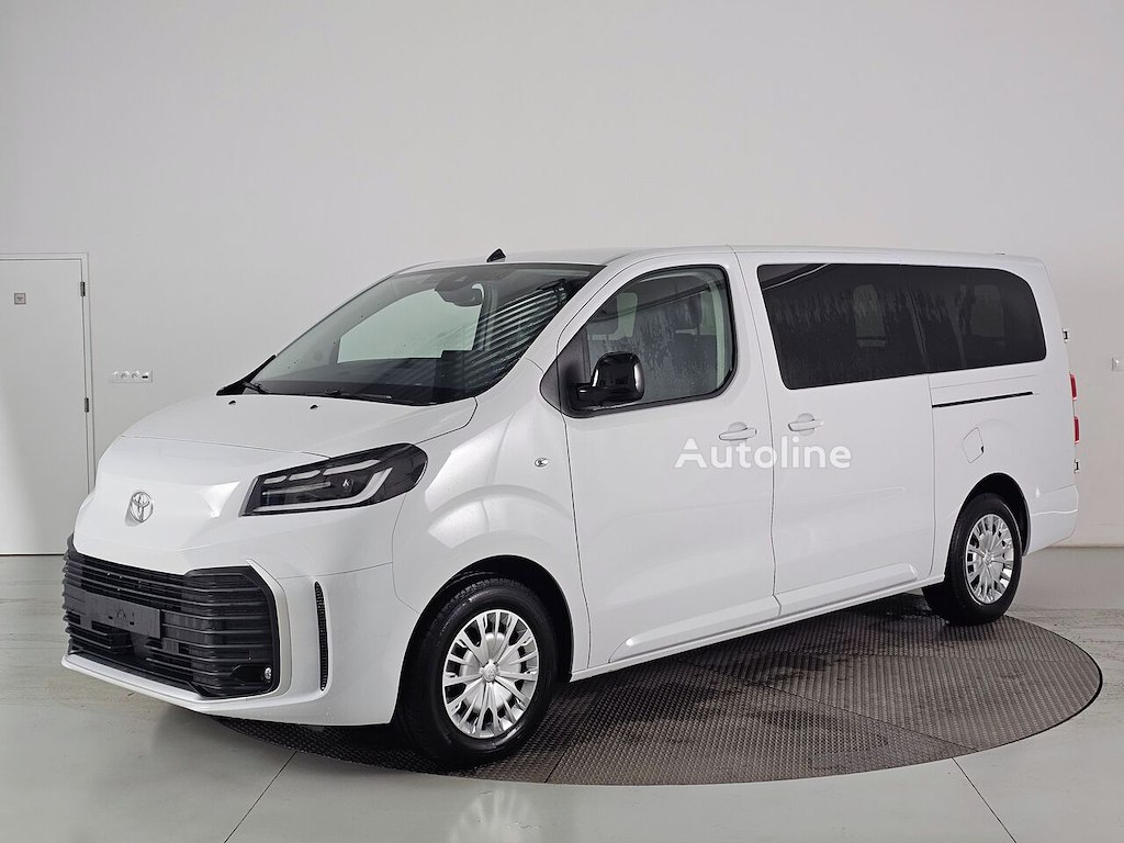 Novi Toyota Proace Verso putnički minibus