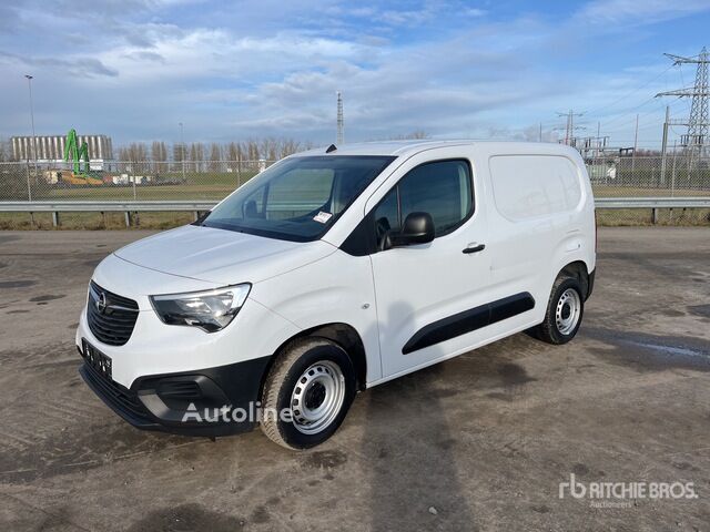 Prodaje se Opel Combo 1.5 D laki furgon na aukciji