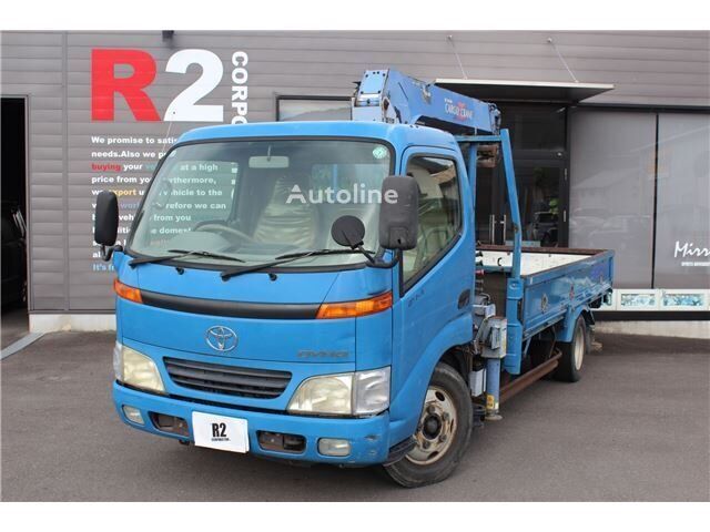 Toyota DYNA kamion s ravnom platformom