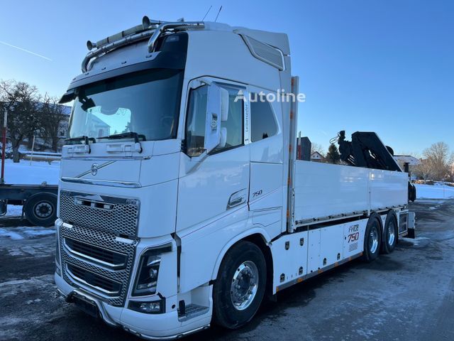 Volvo FH16 750 kamion s ravnom platformom