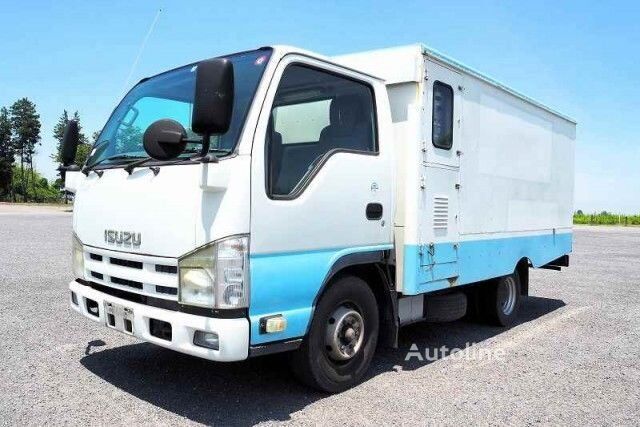 Isuzu ELF kamion furgon