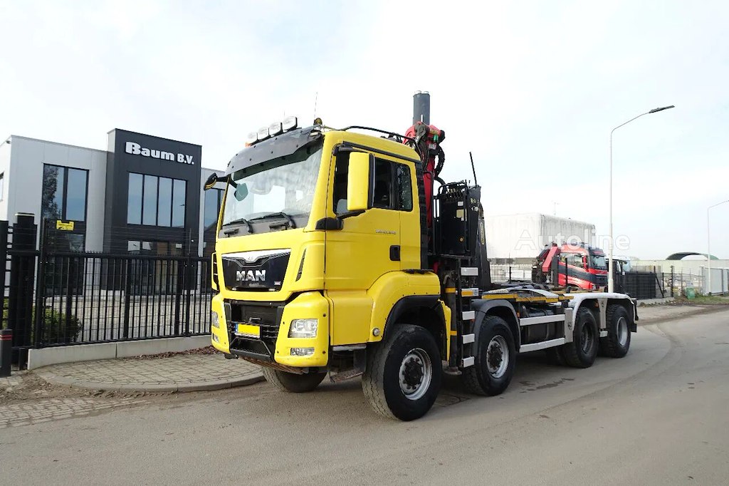 MAN TGS 43.440 8X8 HAAKSYSTEEM 30 TONS / PALFINGER Q200Z KRAAN / REM kamion rol kiper