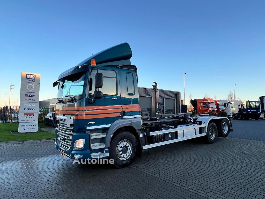 DAF CF85 6x2 containersysteem Only 350.000km / HIAB XR 26S Hooklift kamion rol kiper