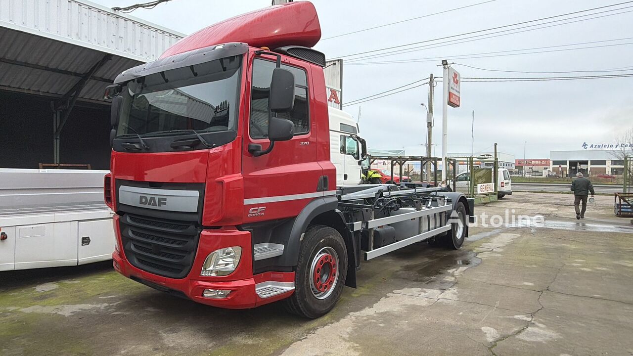 DAF CF 370 kamion rol kiper