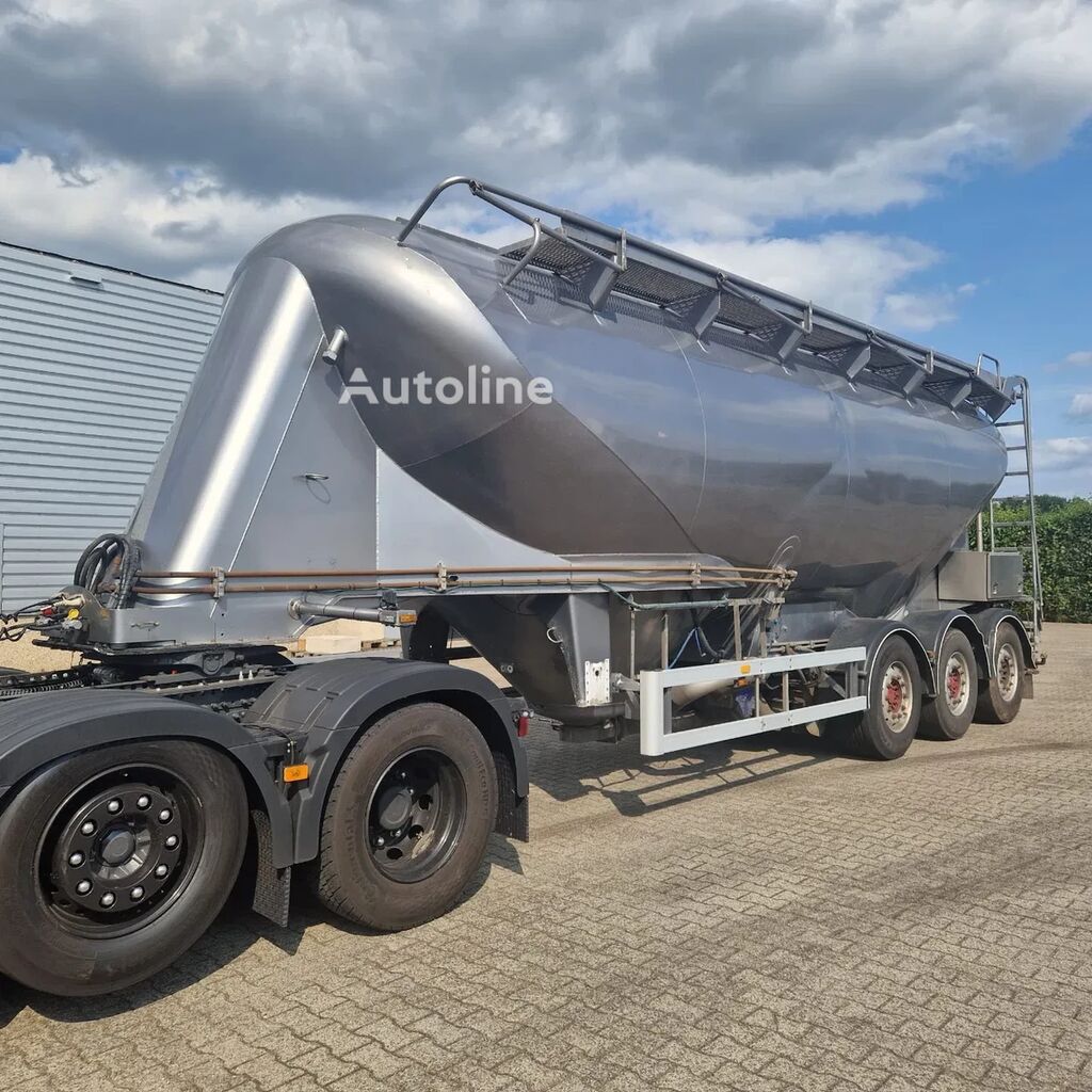 ZVVZ 38000 liter aluminium GMP, veevoeder onderlosser met Vogelsang p cisterna silos