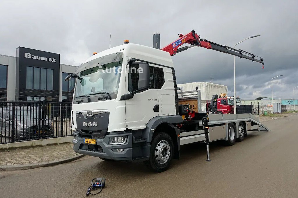 MAN TGM 26.290 6X2 OPRIJWAGEN/ EURO 6 / HYDRO KLEPPEN / HMF 1320 / 1 autotransporter