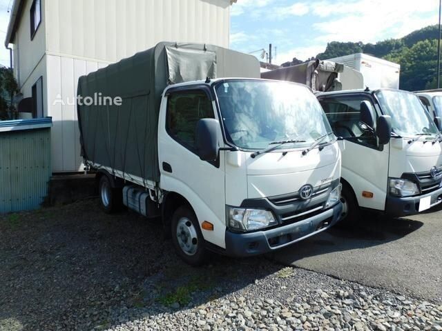 Toyota DYNA kamion s ceradom