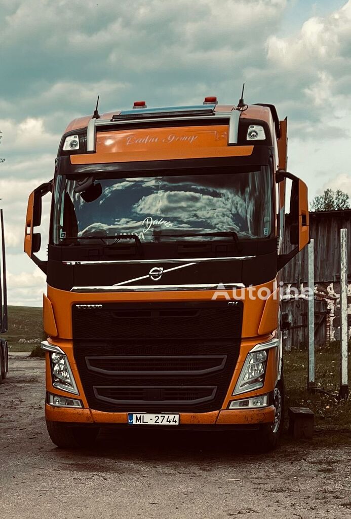Volvo FH kamion za prevoz drva