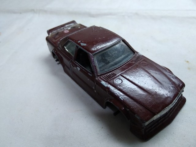 Metaloplastika Mercedes Mampe 1:43, Yugoslavia,izgreban