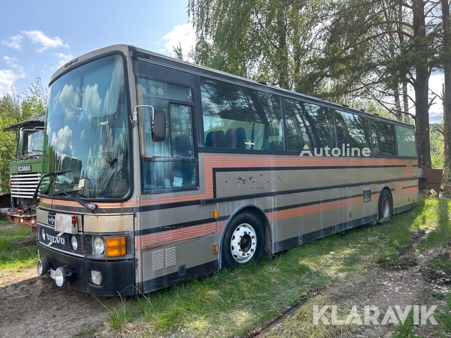 Prodaje se Volvo B10M-60 školski autobus na aukciji