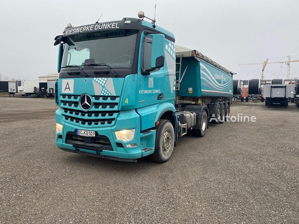 Mercedes-Benz Arocs tegljač