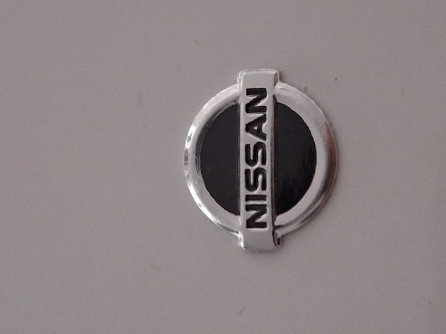 Nissan stikeri za daljinski za auto 13 mm