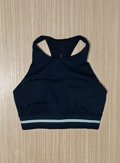 Lululemon fitnes top S
