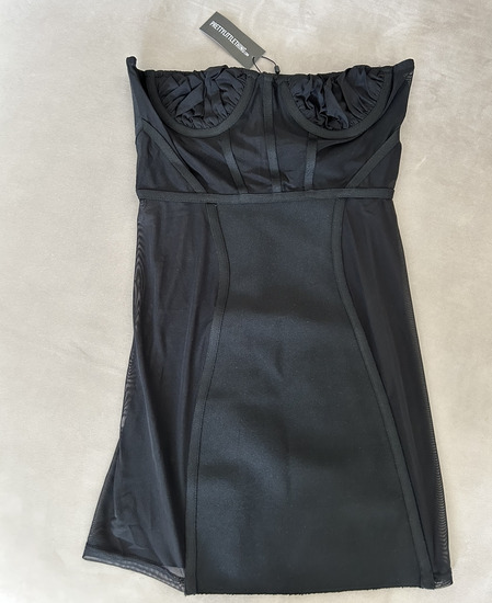 Pretty Little Thing haljina nova sa etiketom