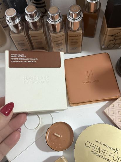 Haus Labs bronzer
