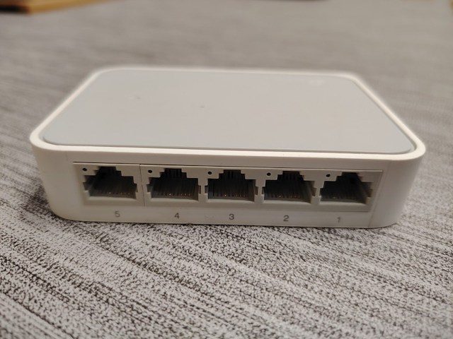 Switch TP-Link TL-SF1005D 5-port 10/100 Mbps