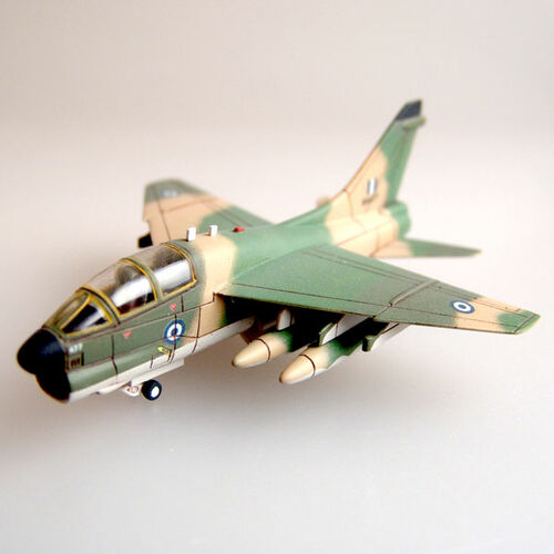Miniwing 021 Vought TA-7 C/H Corsair II (1 resin kit - 2 decals versions)