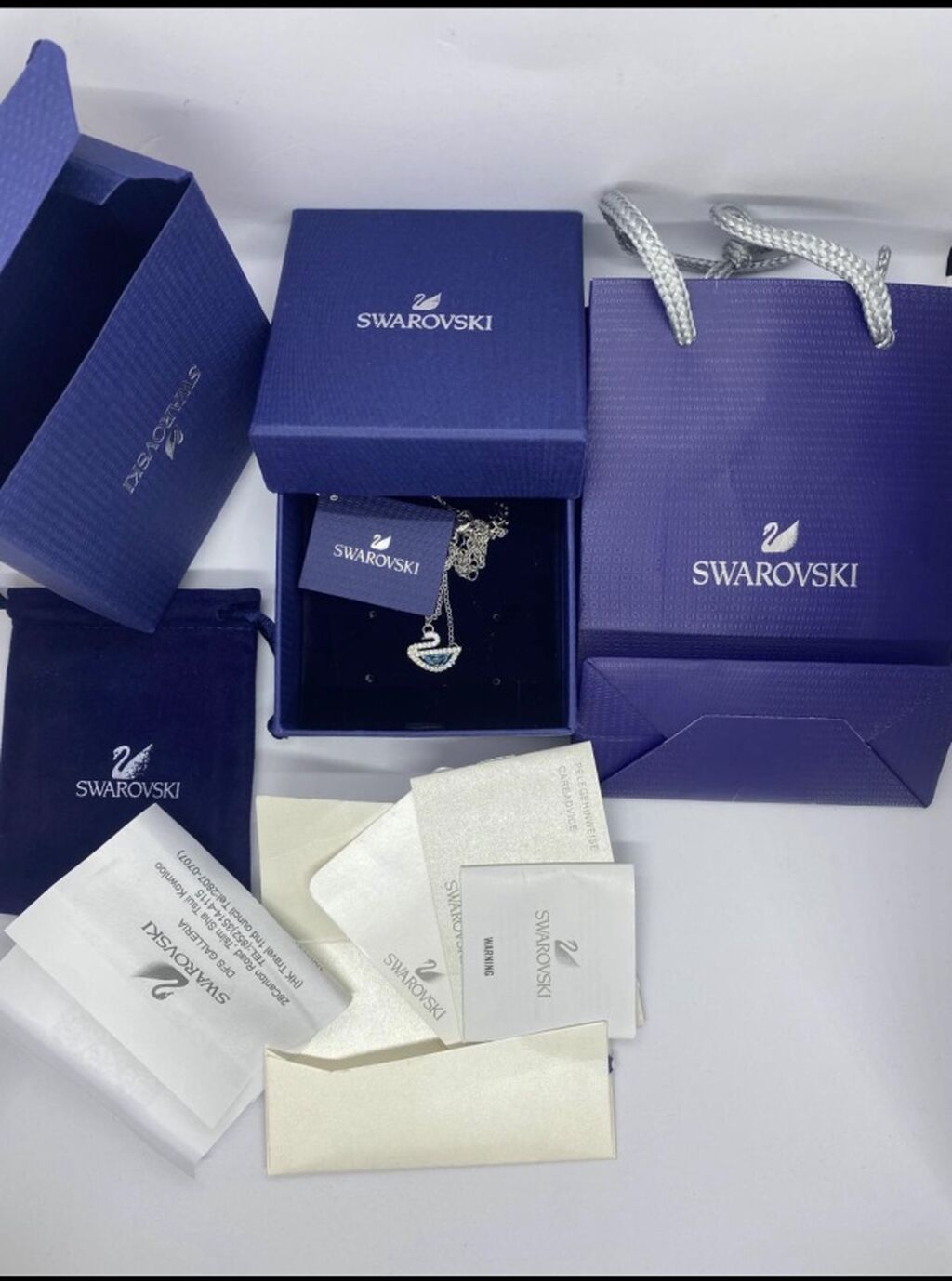 Swarovski ogrlica – privjesak Labud - Brend: Swarovski - Model