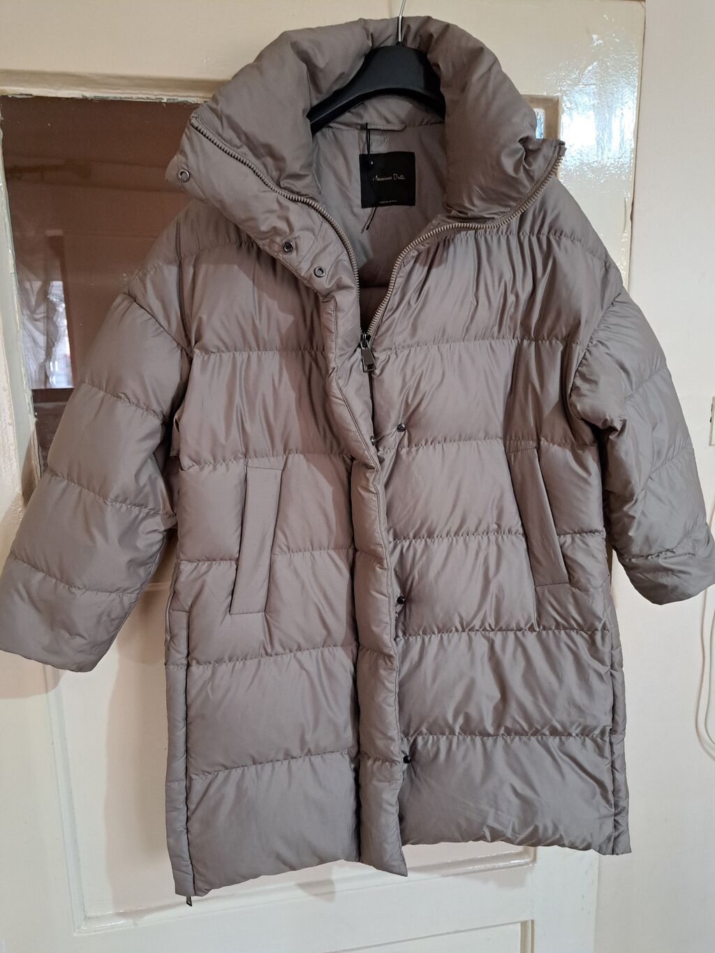 Masimo Duti ženska puffer jakna - Model: duga, ravnog kroja sa