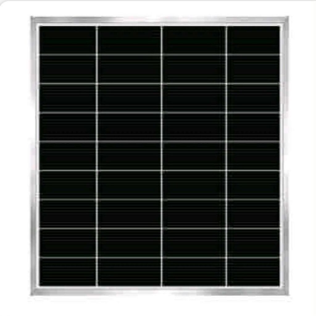 SolarnI panel 15W Prodajem solarni panel snage 15W, pogodan za