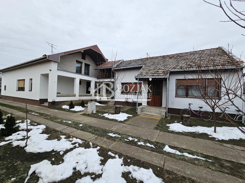 Kuća sa potkrovljem i dvosobnim stanom, Bagljaš ID#2548 250.000 €