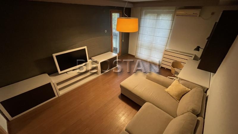 Bežanijska kosa - Bezanijska kosa 1 #64594
950 €