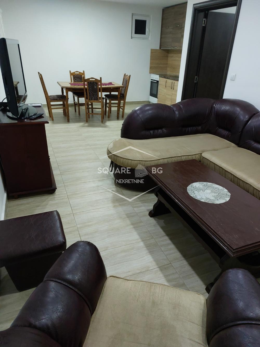 Ledine, Grand kafa, 2.0 namešten, parking ID#5040
400 €
