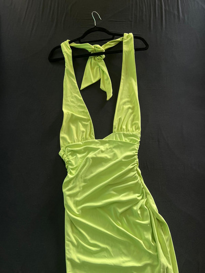 ZARA neon zelena haljina – bodycon kroj