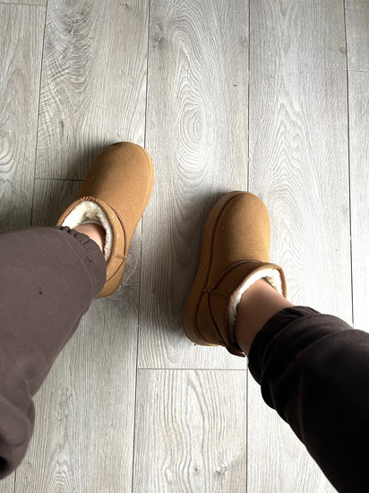    Nove UGG cizme bez znaka