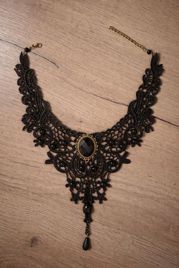 Elegantna Crna choker ogrlica