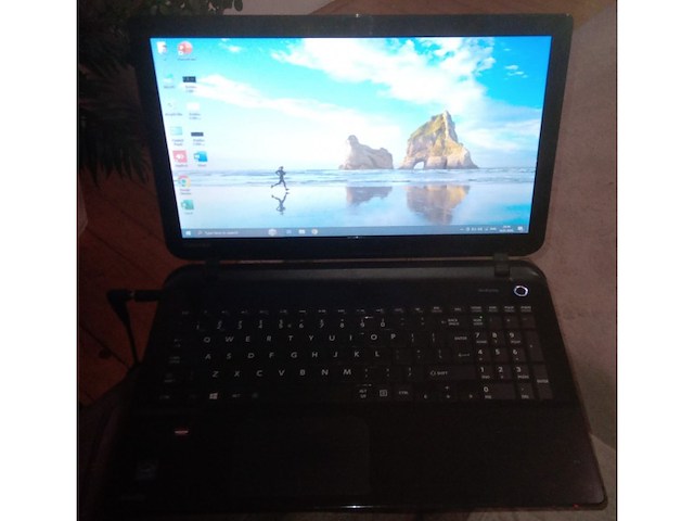 Laptop Toshiba L50D-B/A6-6310/4gb ddr3l/