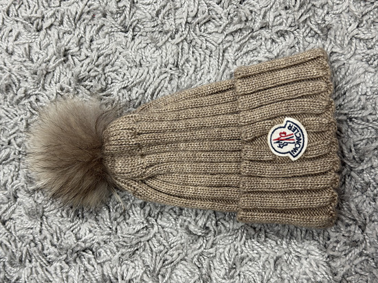 Moncler kapa novo