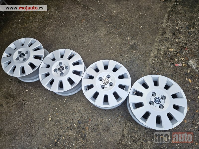 AluFelne 15Coli 4x100 Fiat Grande Punto kao nove