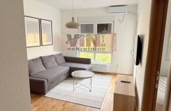 Prodajem Stan-Apartman, Zeleno Brdo, Zvezdara, Beograd, €110.000