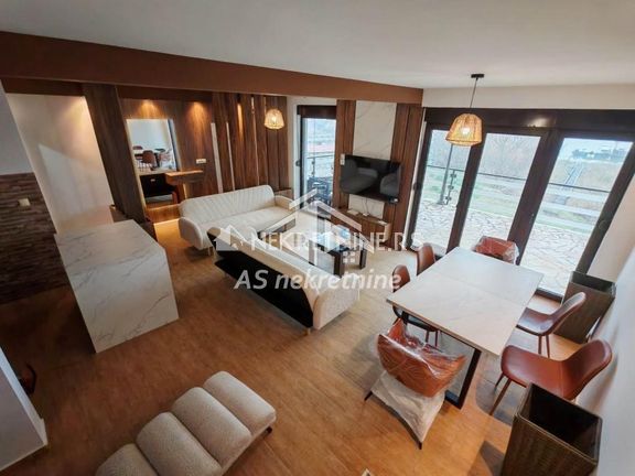 Novi Beograd, Blok 45, TC Enjub, Kuća, 185m2, 1500 EUR