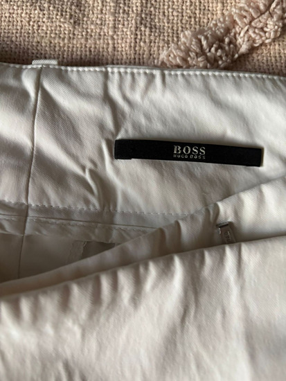 Hugo Boss original bele pantalone