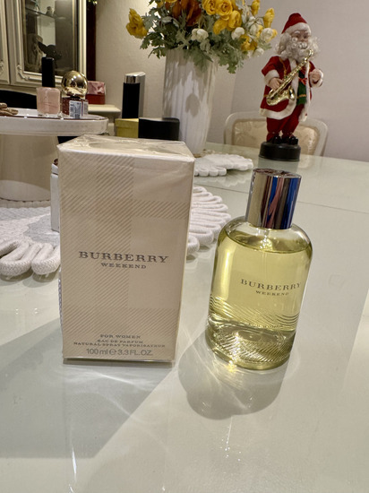 BURBERRY Weekend parfem 100ml - NOVO