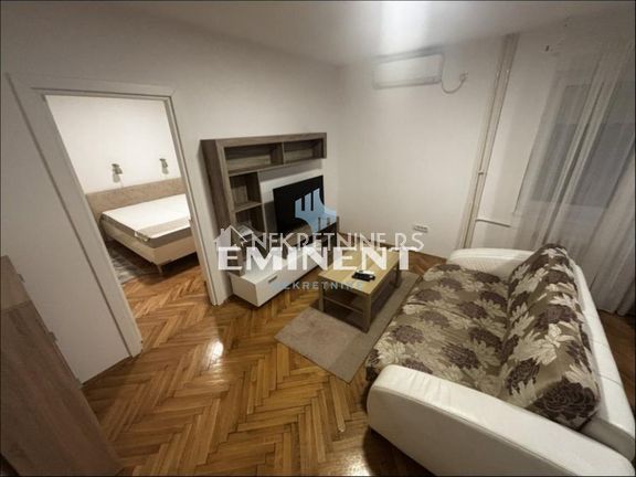 Voždovac, Autokomanda, Admirala Vukovića, 2.0, 52m2, 600 EUR