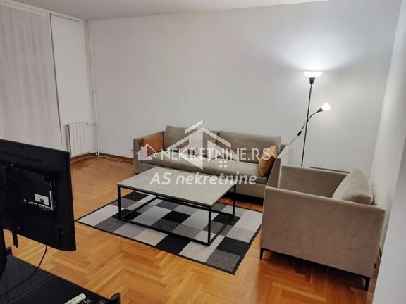 Novi Beograd, Blok 29, 3.0 stan, 92m2, 1200 EUR