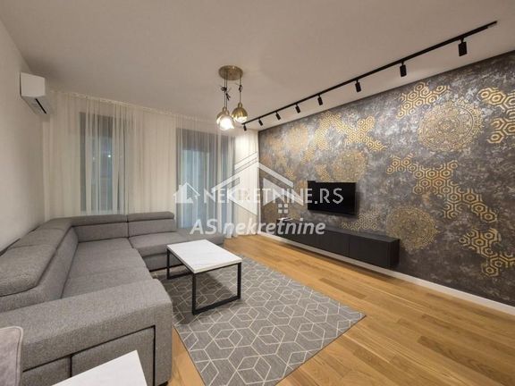 Voždovac, Trošarina, 3.0 stan, 95m2, 1200 EUR