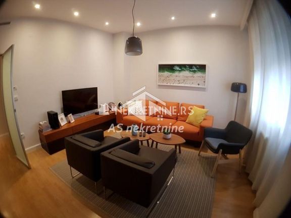 Zvezdara, Vukov spomenik, 3.0 stan, 126m2, 1500 EUR