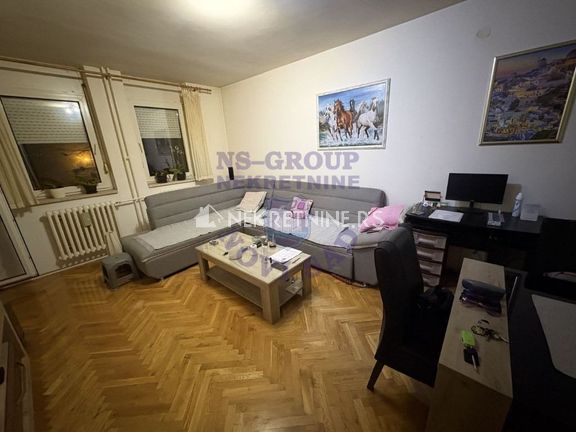 Odličan trosoban stan na Novom Naselju!