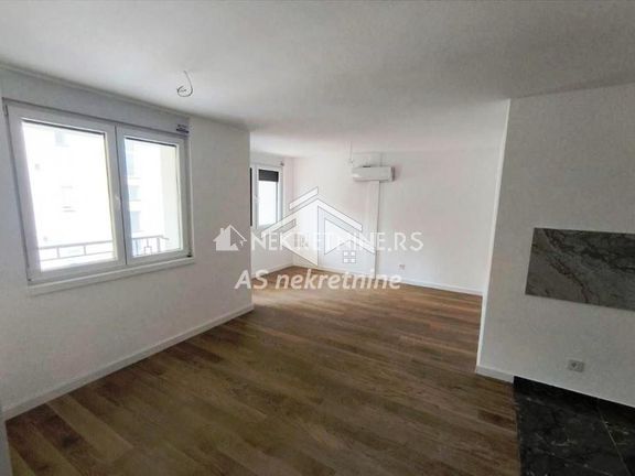 Zemun, Cara Dušana, 2.5 stan, 58m2, 174000 EUR