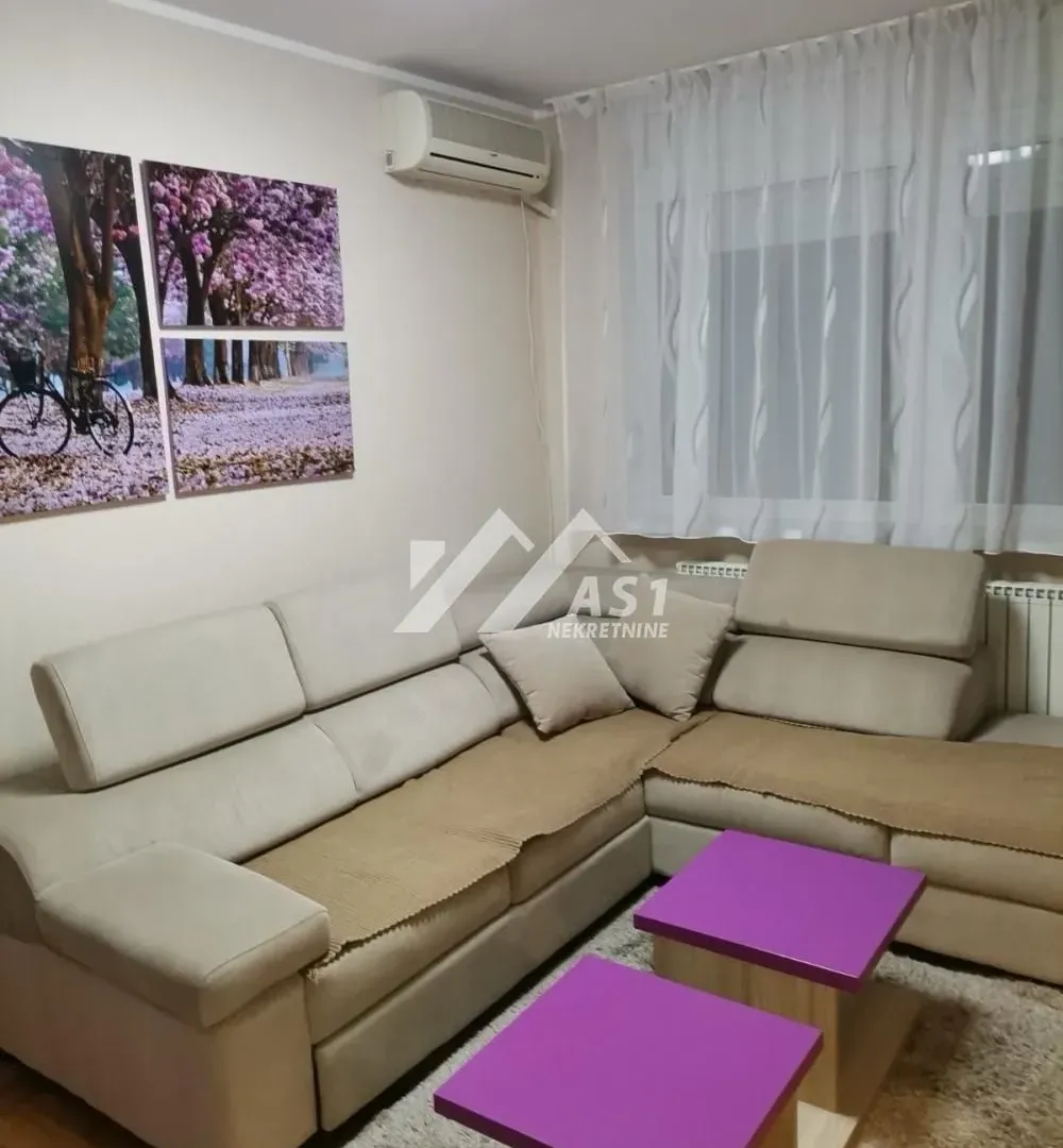 Izdavanje, trosoban stan, 54m², Grbavica, Novi Sad Sve Podlokacije