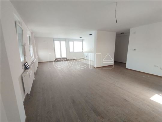 Stan,Novi Sad,Telep Južni,kv: 207.00, € 352000