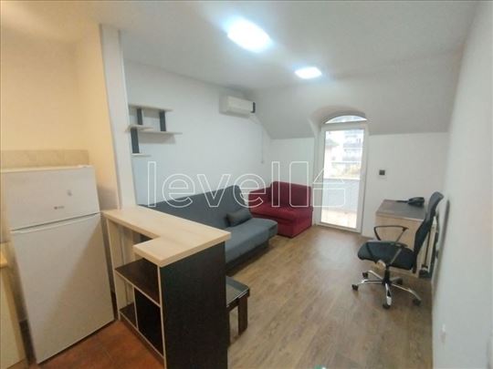 Stan,Novi Sad,Grbavica,kv: 27.00, € 75000