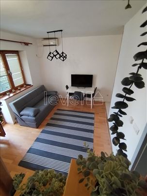 Stan,Novi Sad,Centar,kv: 42.00, € 140000