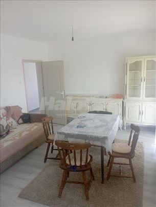 Izdaje se stan u Batajnici